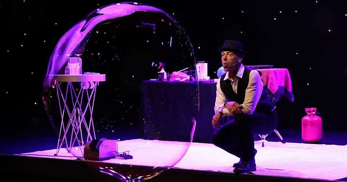 Burnie Brae | Magnificent Bubble Show Trip