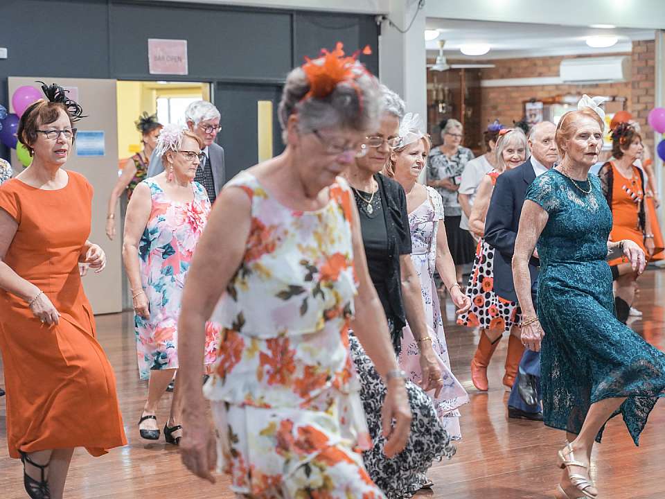 Burnie Brae | Line Dancing: Beginners Easy